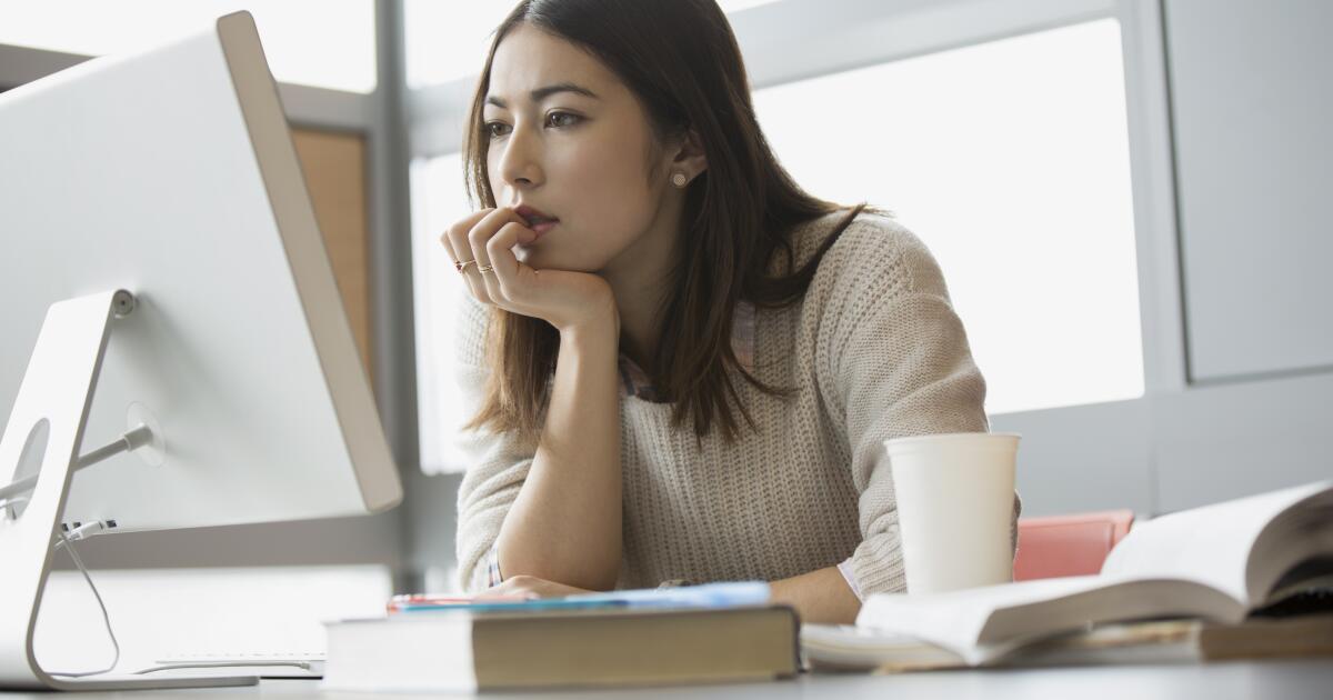 Dry Eyes From Computer | Too Much Screen Time Affects Eyes