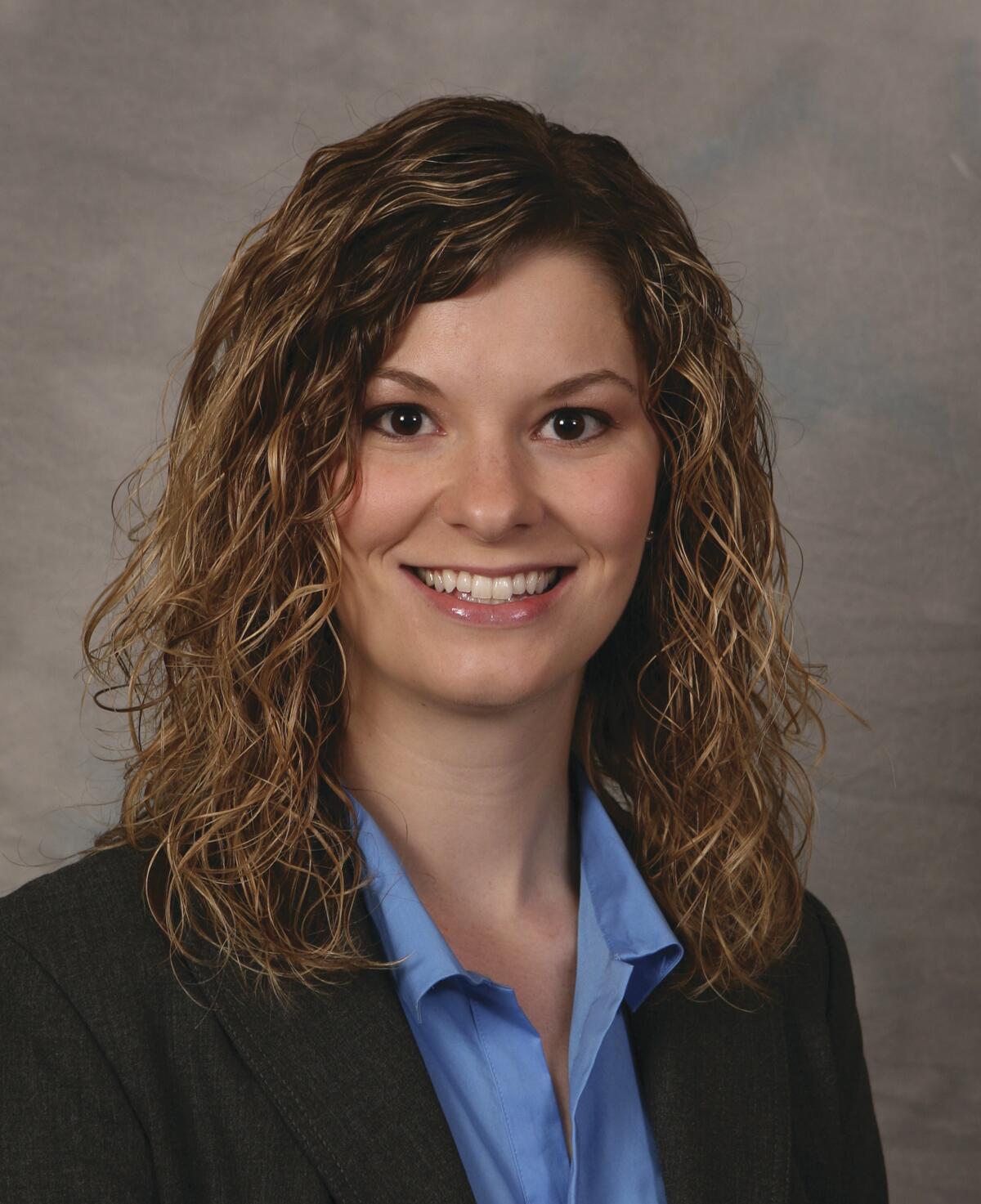 Find Care with Dr. April Kennedy, DDS – in Orland Park, IL | MNT