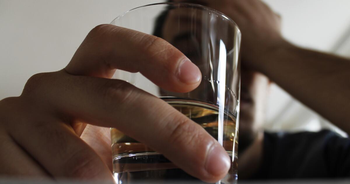 Alcohol Use Disorder & Alcohol Abuse: Symptoms, Effects & Medication