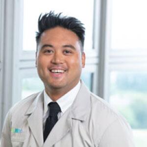 Dr. Nicholas Ramos, MD is an Orthopedic Surgeon in Chicago, IL | Sharecare