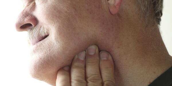 7 Dental Issues Caused by Stress | Clenching Jaw & Grinding Teeth from ...