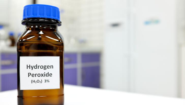 7 Health Uses for Hydrogen Peroxide