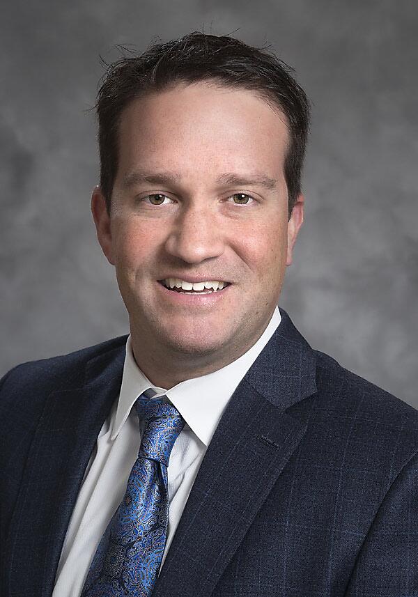 Dr. Scott Ravis, MD, Dermatologist - Kansas City, MO | Sharecare
