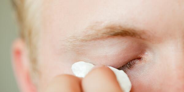 6 Self-Care Tips to Soothe Blepharitis