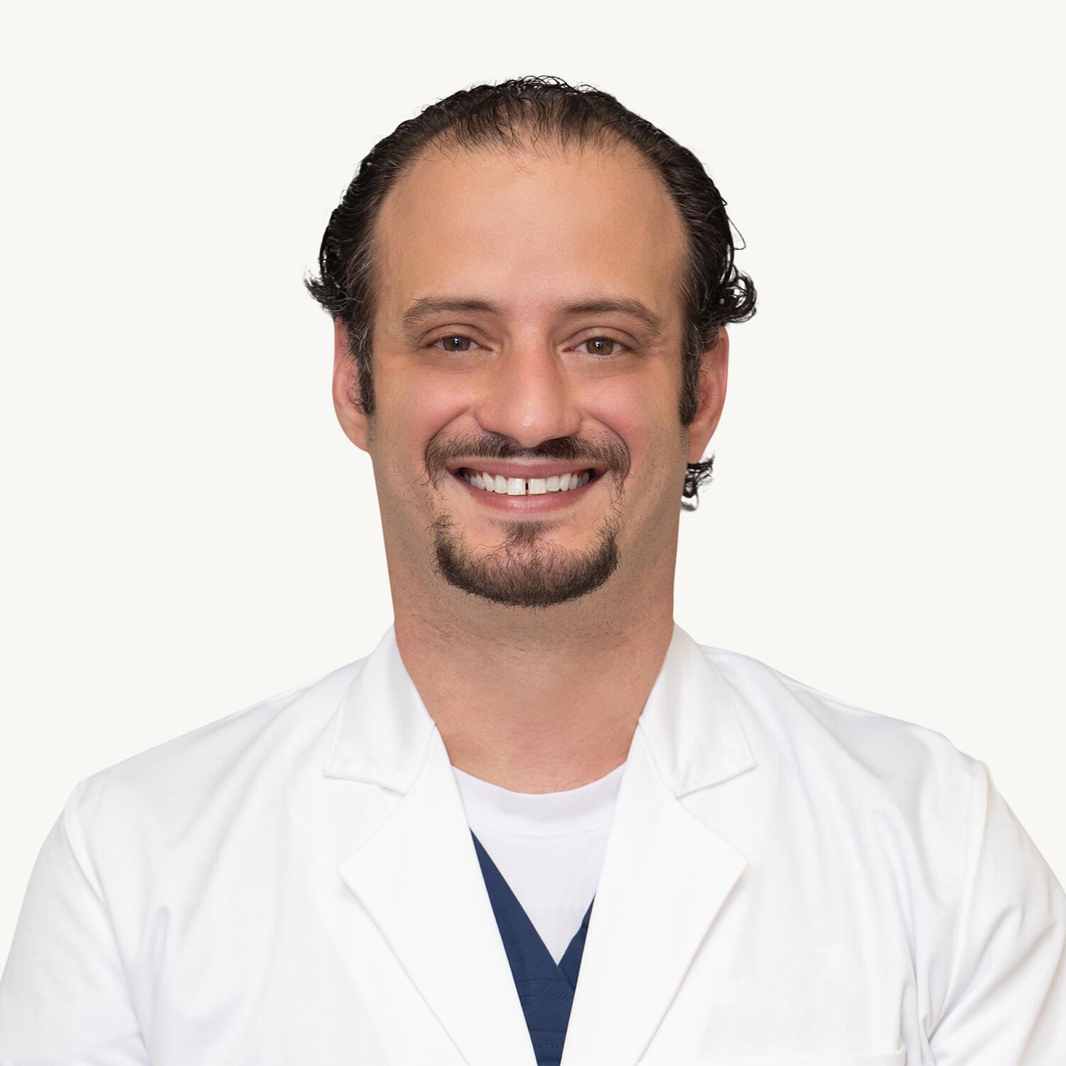 Dr. Kareem M Moasis, MD, Internist - Vista, CA | Sharecare