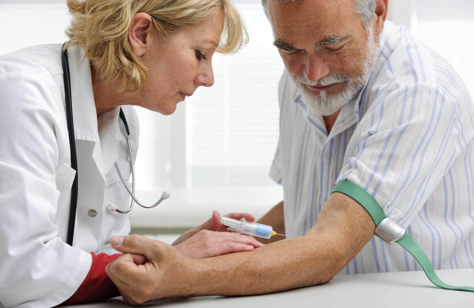 Symptoms and Risk Factors for Leukemia in Adults