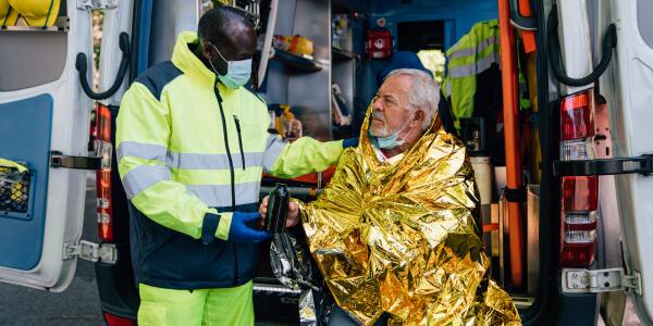 9 Volunteer Opportunities for Doctors