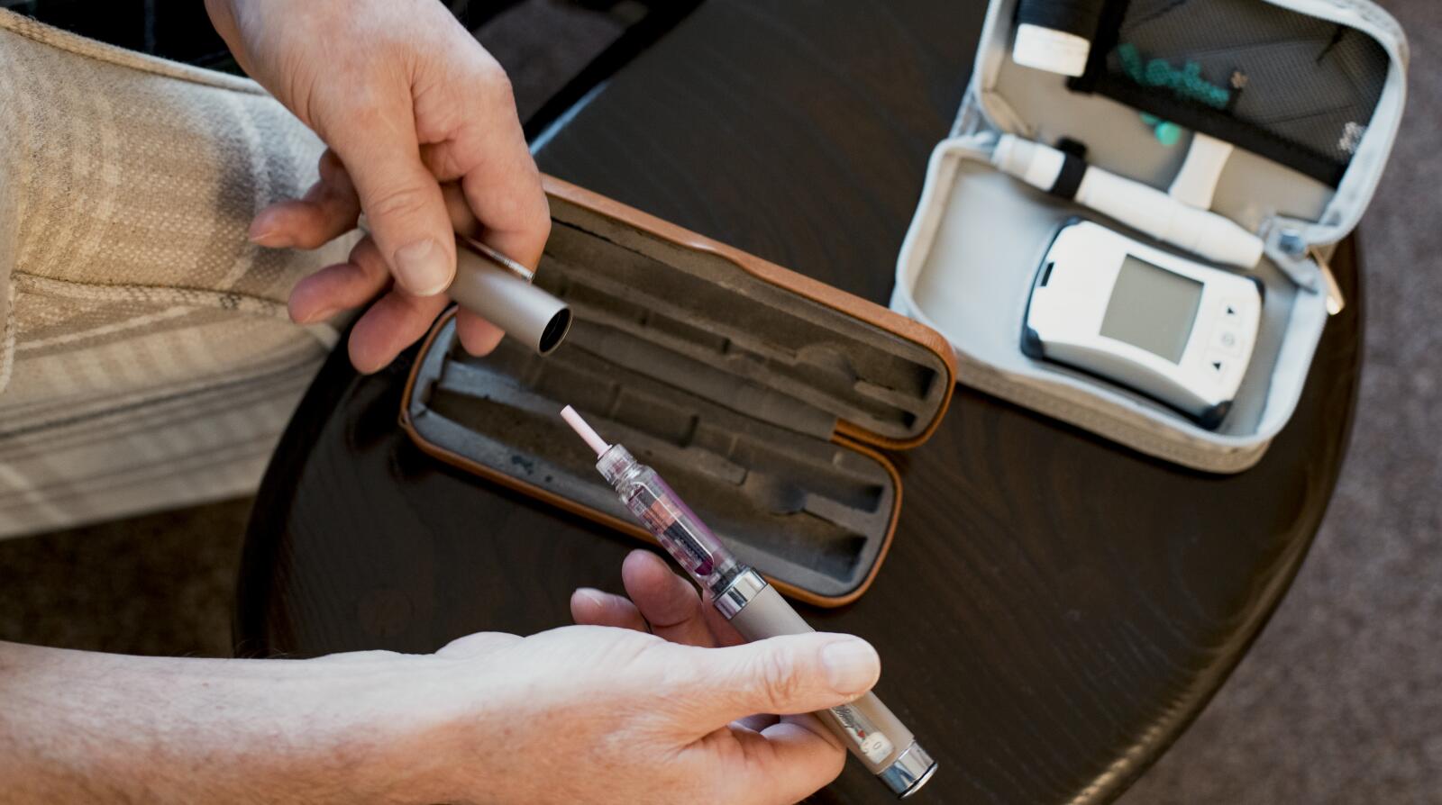 How to Give Yourself Diabetes Injections Correctly: 8 Tips