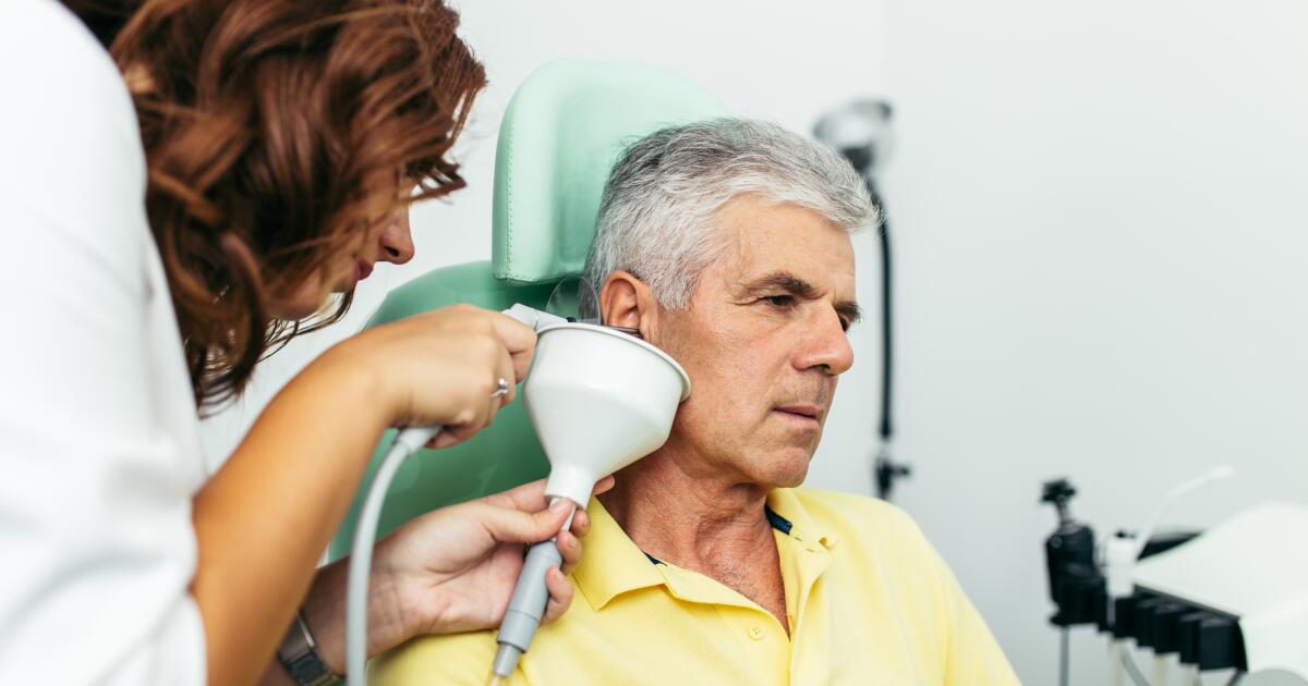 Ear Irrigation (Ear Lavage): Procedure Details, Risks & Using Ear ...