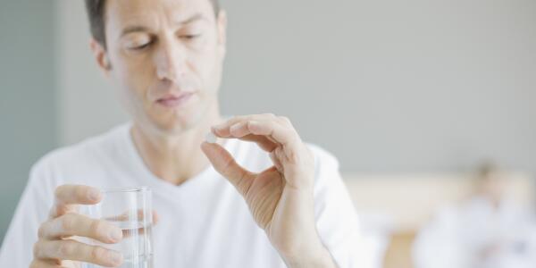 Medications & Insomnia | Drugs That Affect Your Sleep & Cause Sleepiness