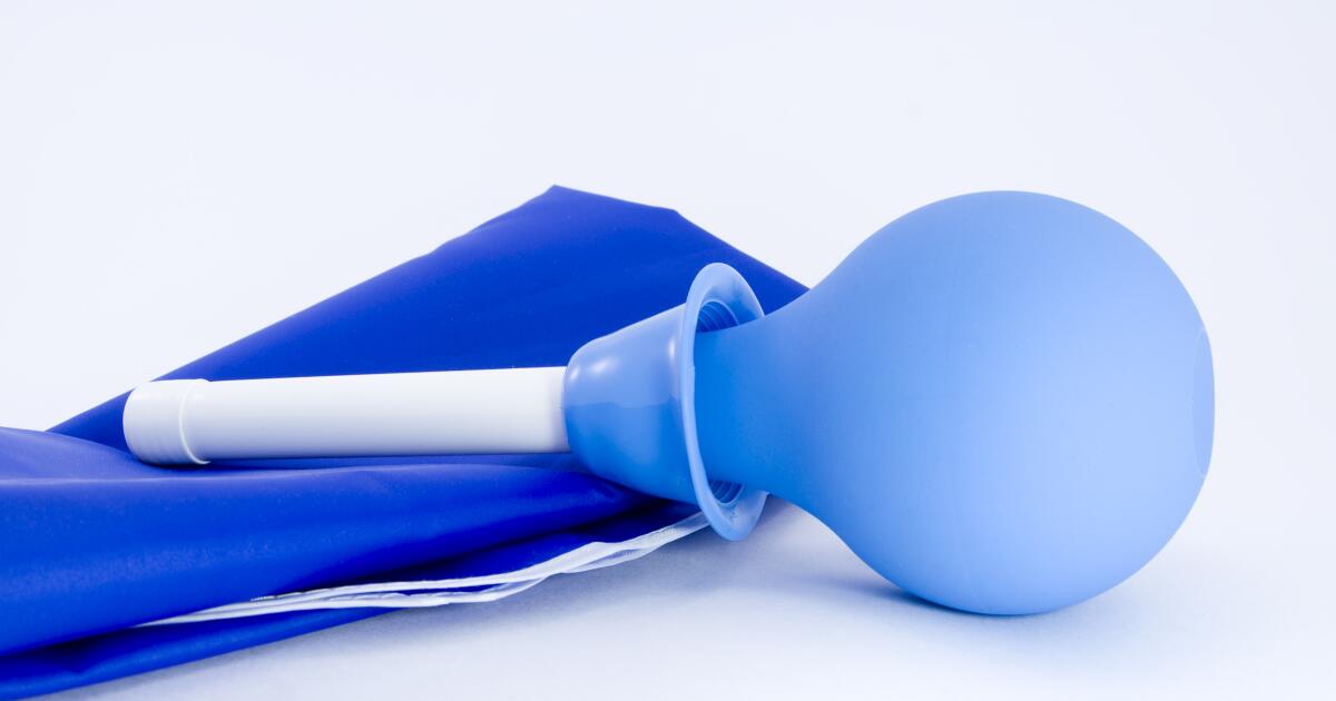 Enema: Uses, Benefits, Risks & Procedure Details