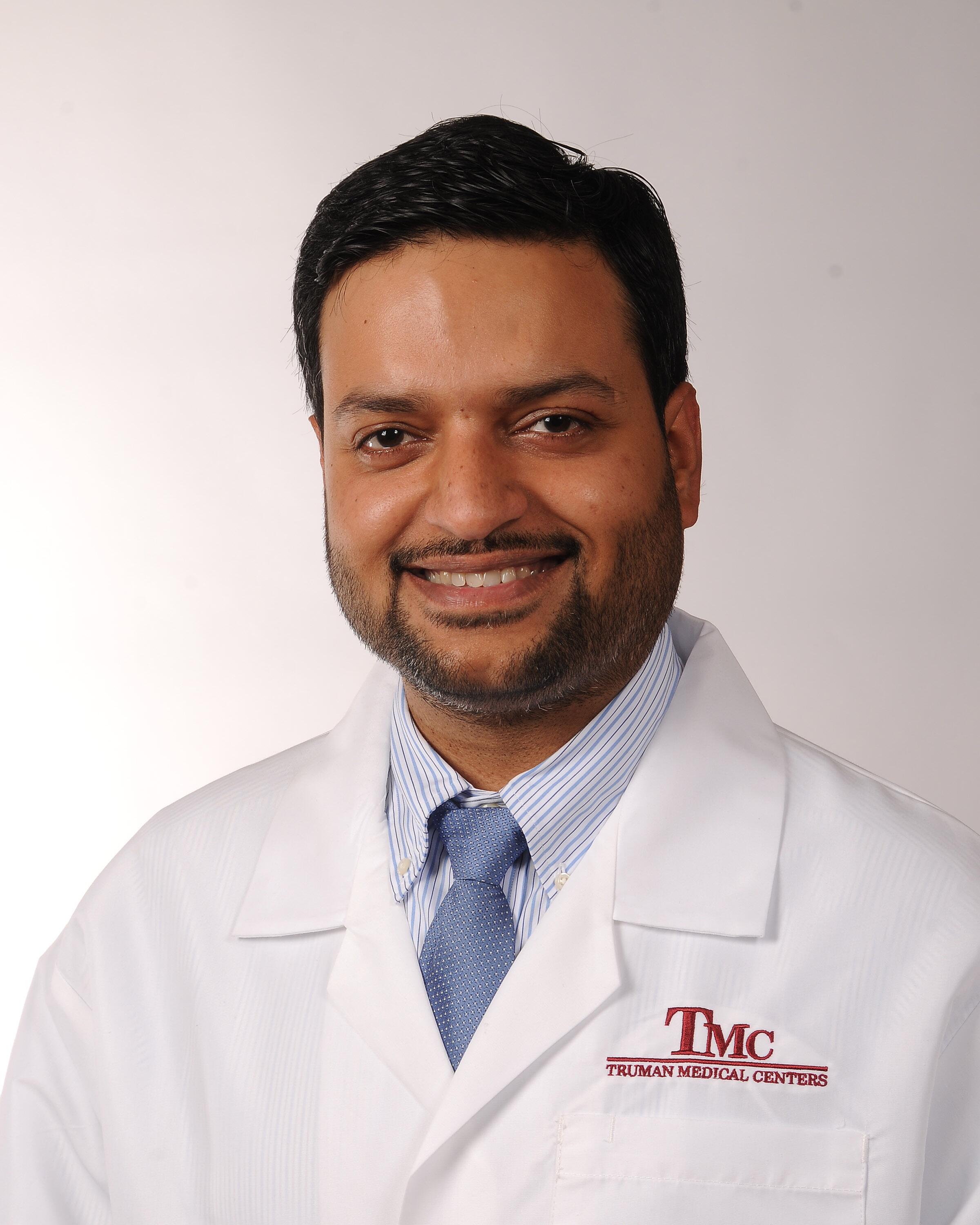 Dr. Muhammad Farhan, MD, Pain Medicine Physician - Olathe, KS | Sharecare