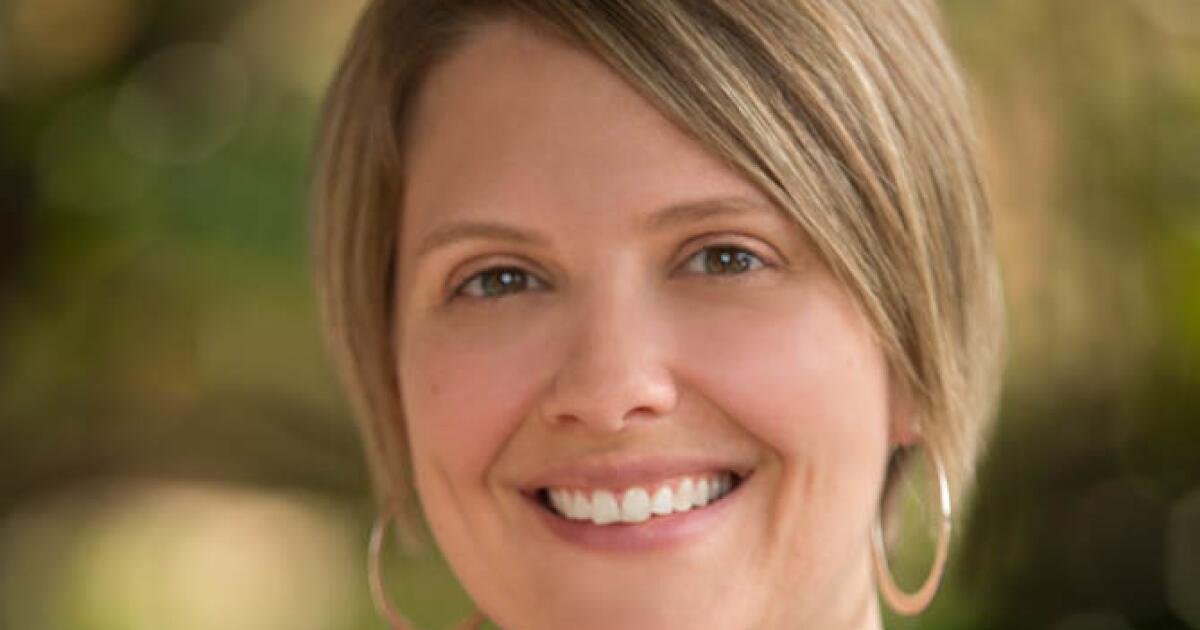 Sarah Handzel | Healthgrades Contributor