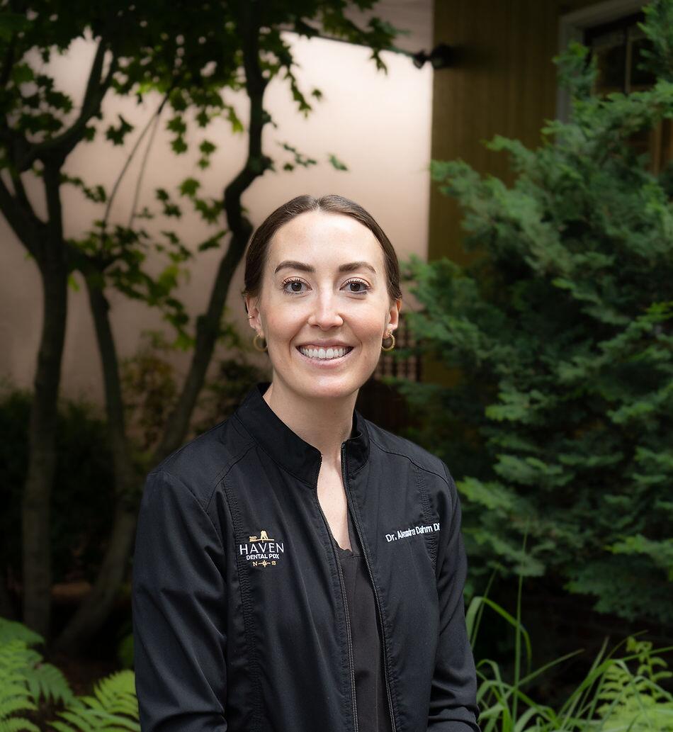 Find Care with Dr. Alexandra Dahm, DDS – in Portland, OR | MNT