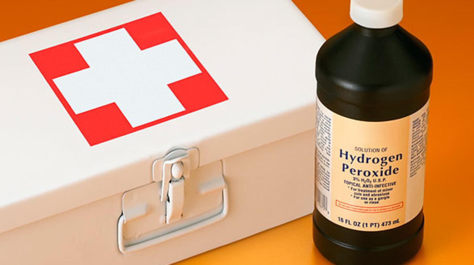 16 Things You Should Have In Your First Aid Kit