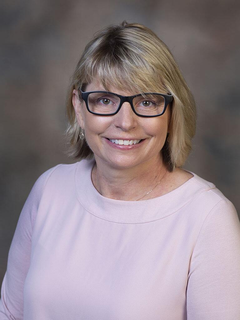 Find Care with Dr. Katherine Lynch, MD – in Oak Park, IL | MNT