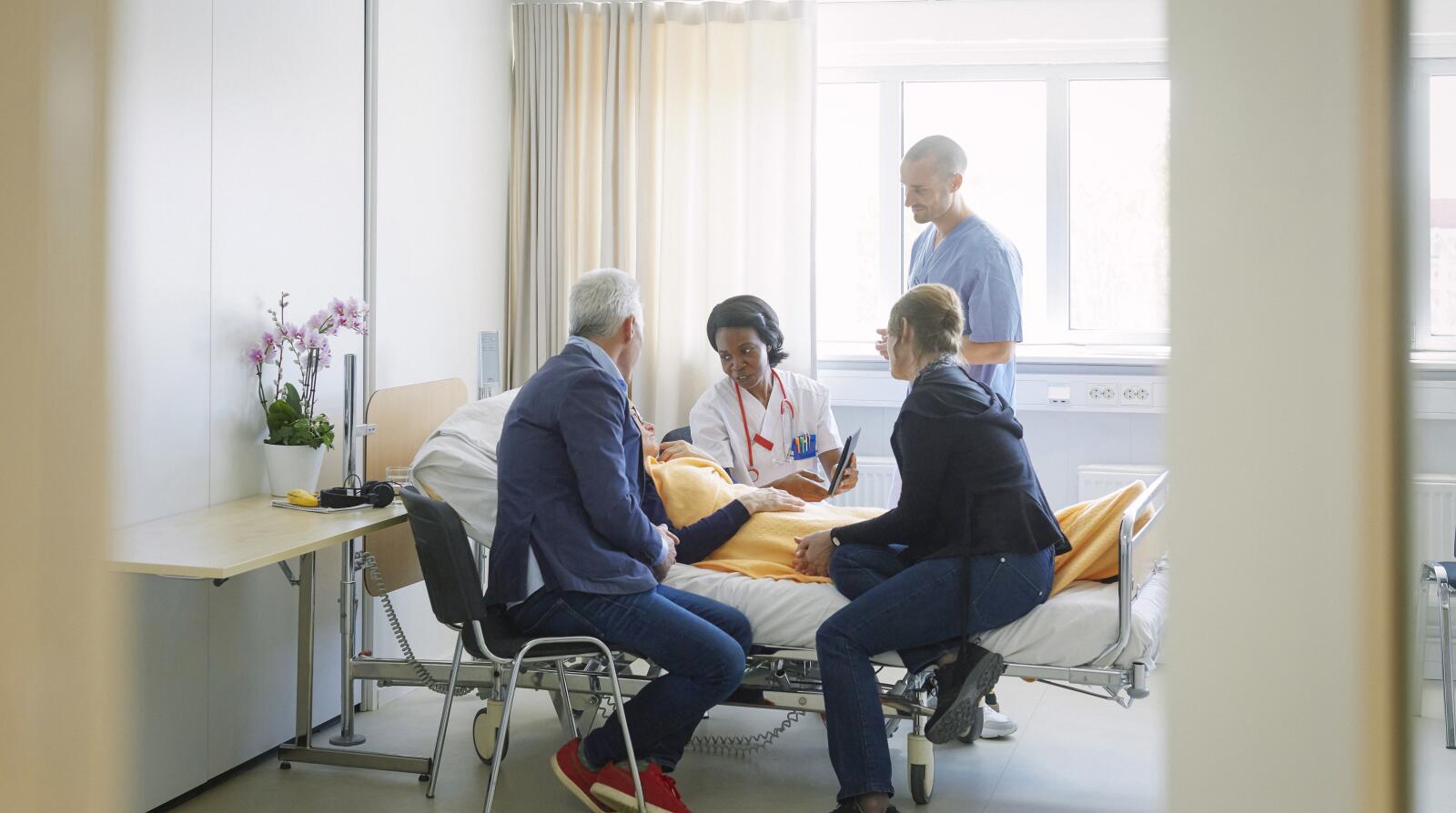 9 Tips for Visiting Someone in the Hospital