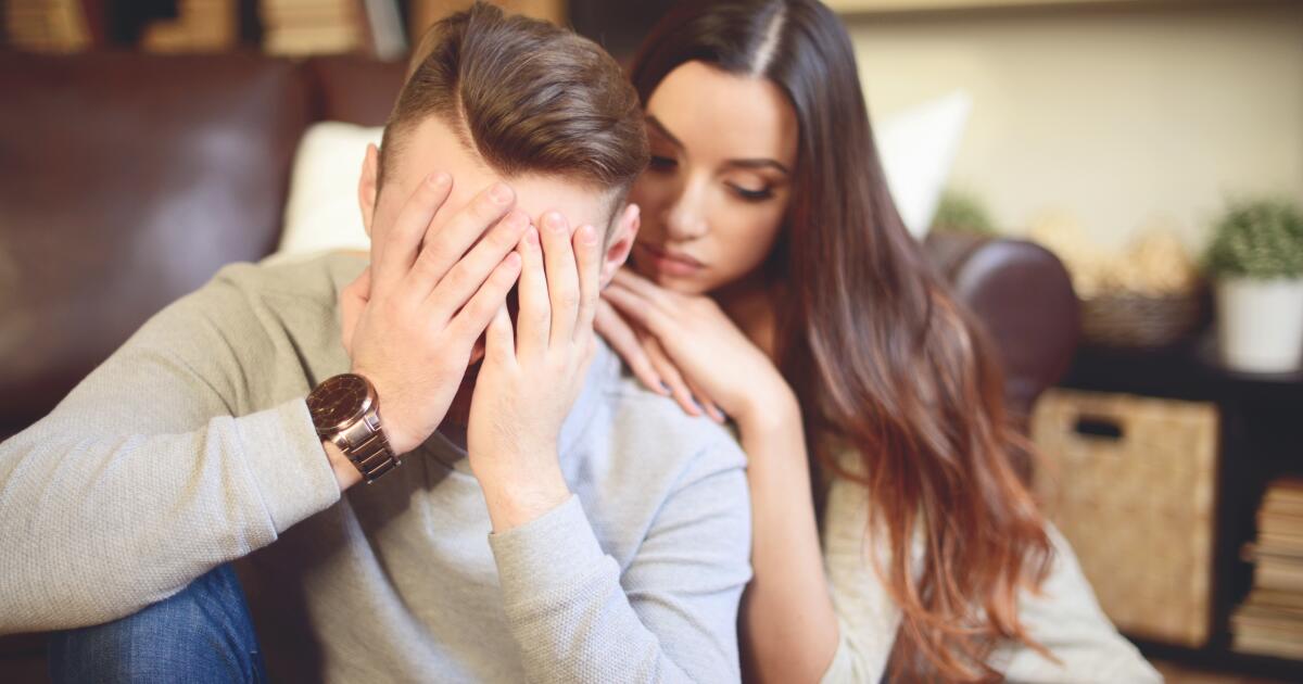 Gynophobia (Fear of Women): Causes, Symptoms & Treatments