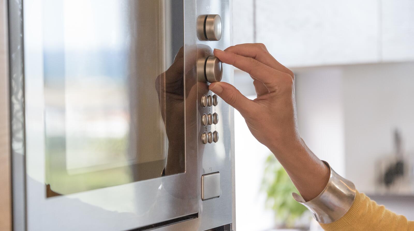 Pacemakers: 9 Things to Know About Insertion, Side Effects & More