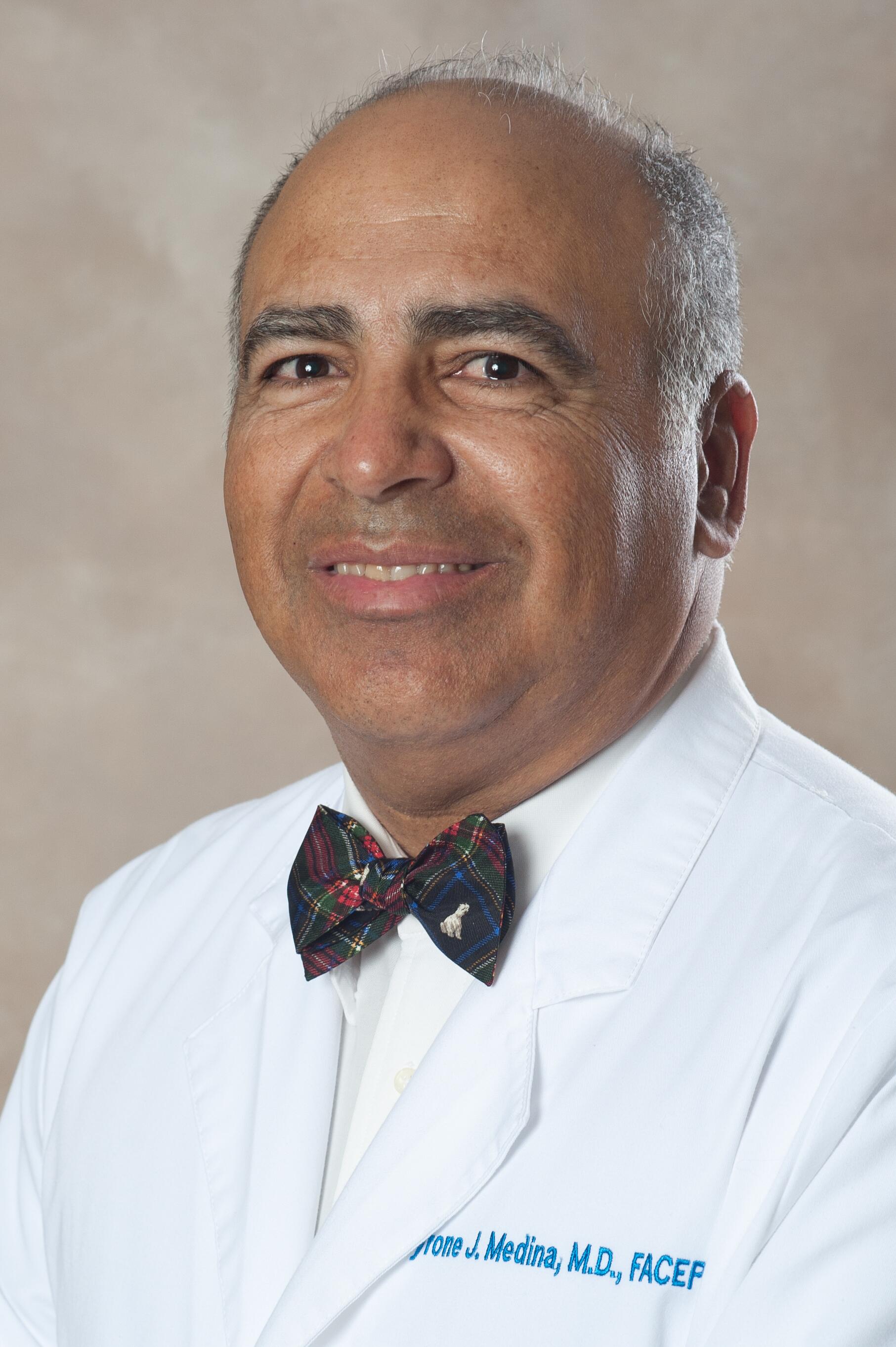 Find Care with Dr. Tyrone Medina, MD – in Naples, FL | MNT