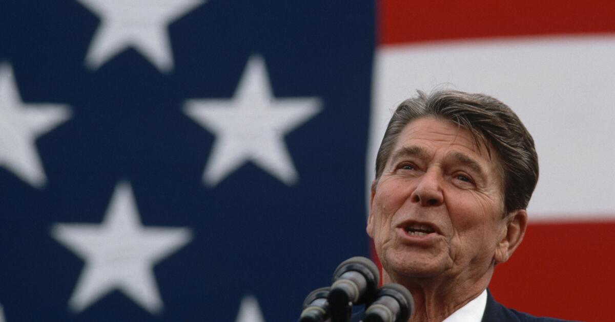 5 Famous People With Dupuytren's Contracture