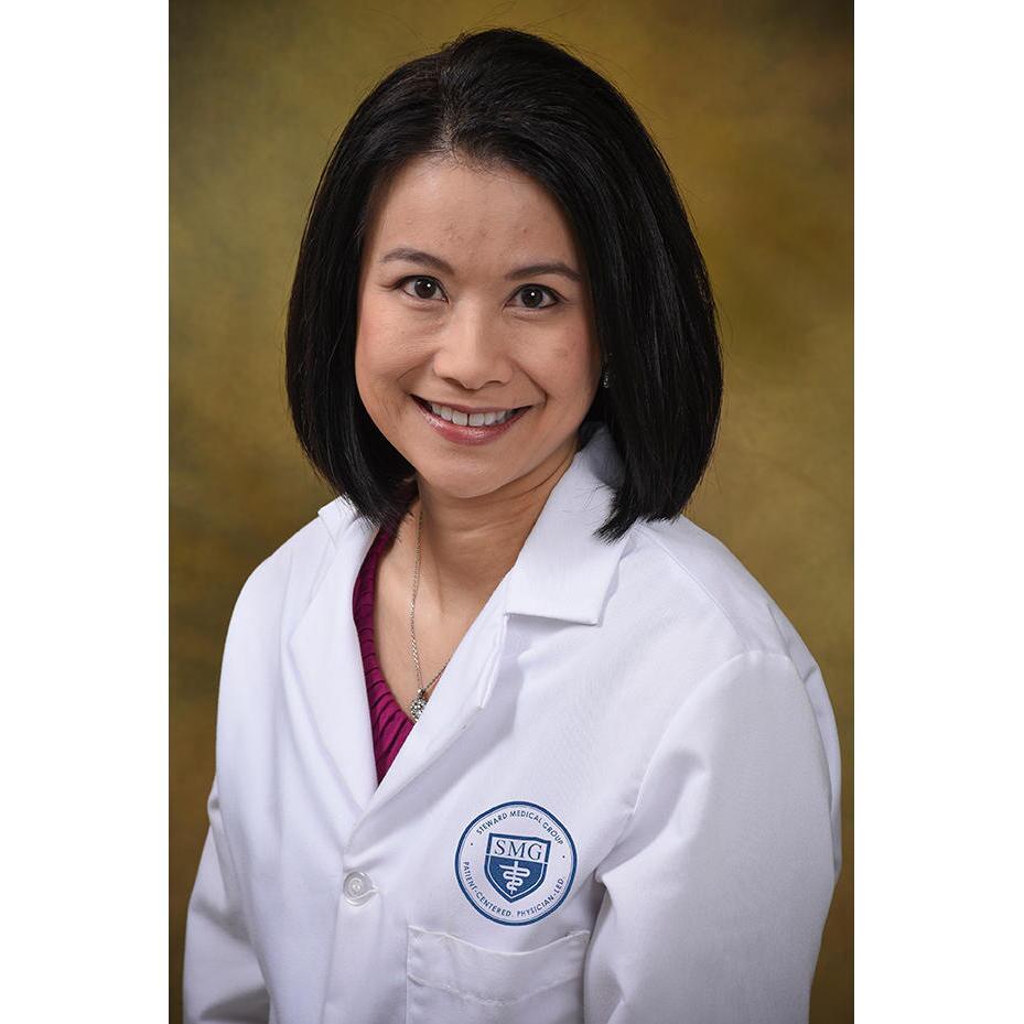 Dr. Angela Roberts, MD | Family Medicine in Warren, OH | Healthline ...