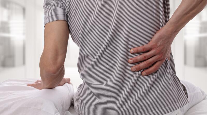 8 Things to Know About Painful Urination in Men & Women