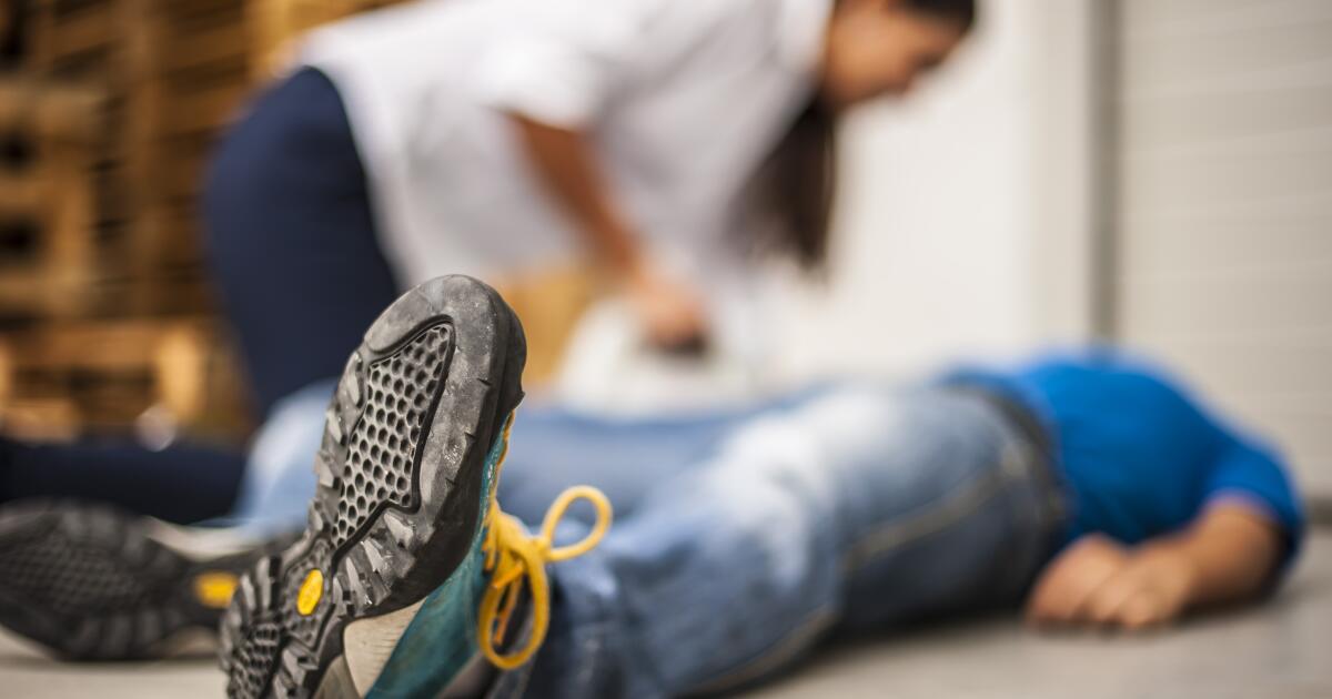 Fainting (Syncope): Definition, Symptoms, Causes & Possible Treatments